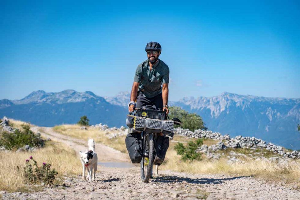 189. Desde 2015 viajando en bici con perros, con Pablo Bikecanine